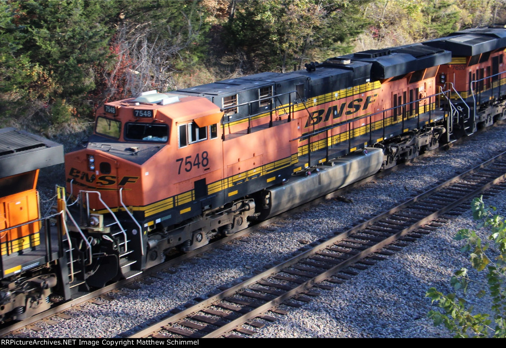 BNSF 7548